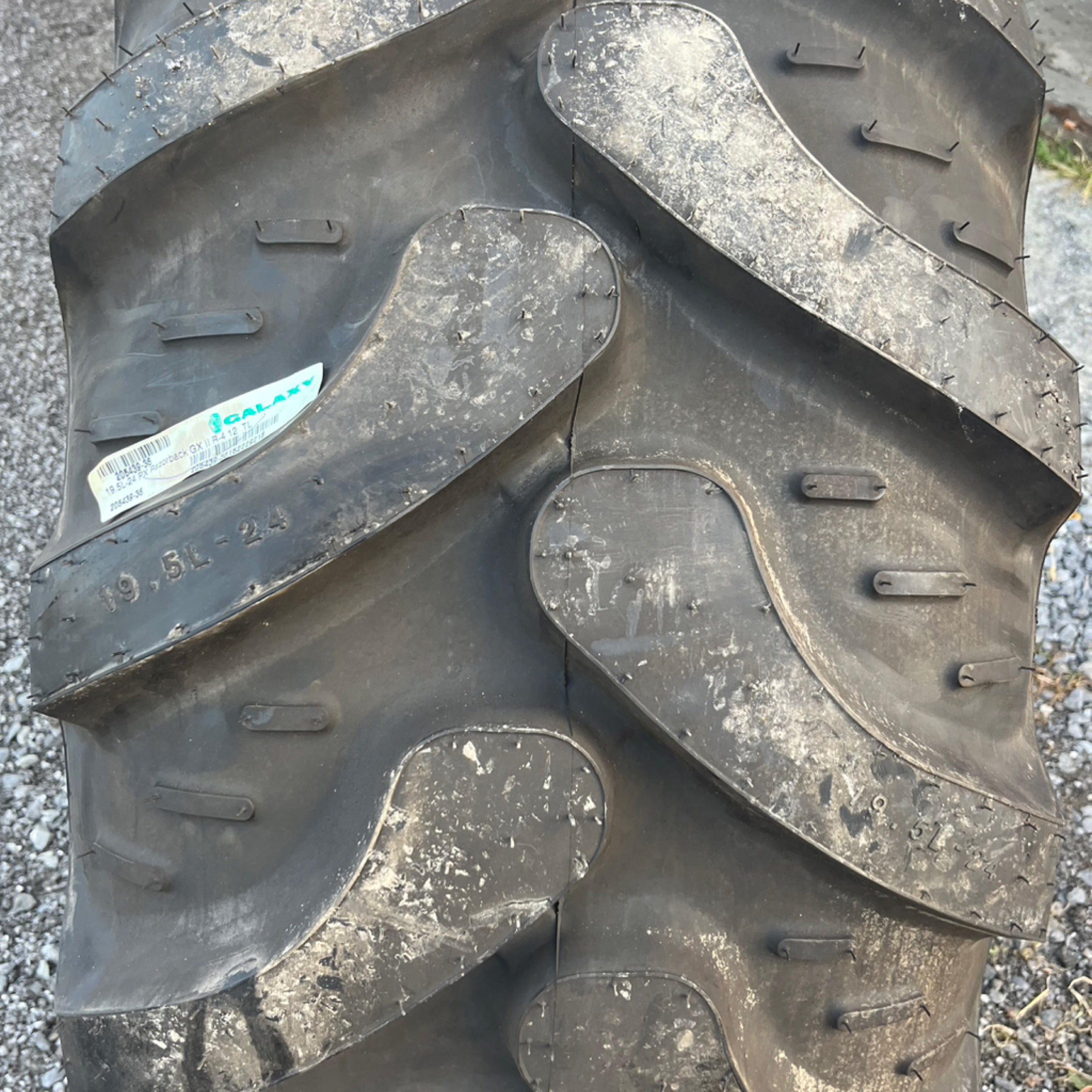 Primex Razorback 19.5L-24 | D&R Holdings